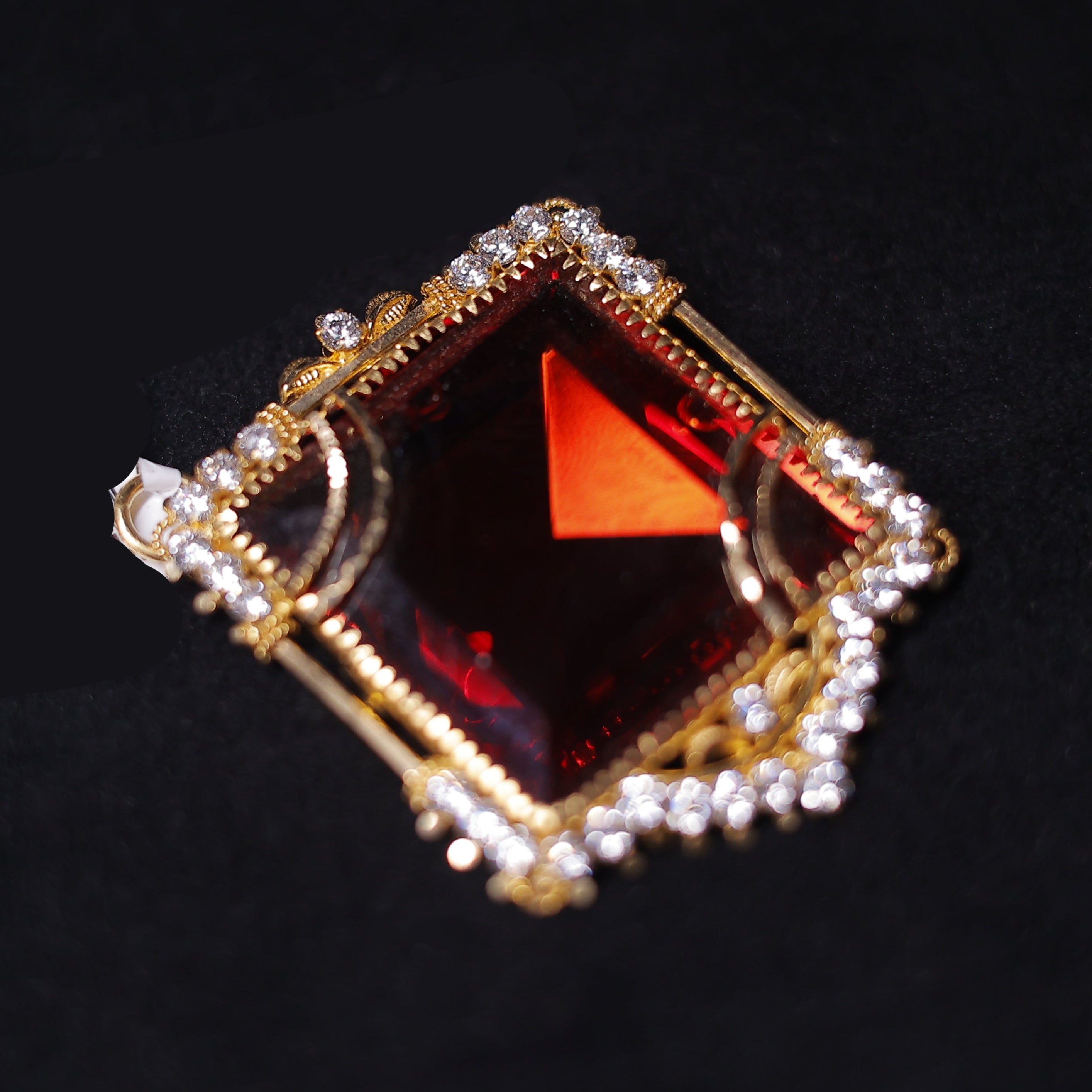 Royal Ember Square Pendant – National Gold & Diamonds